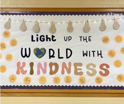 Amy Hylen ’25 all-in as an agent of kindness, on campus and beyond ...